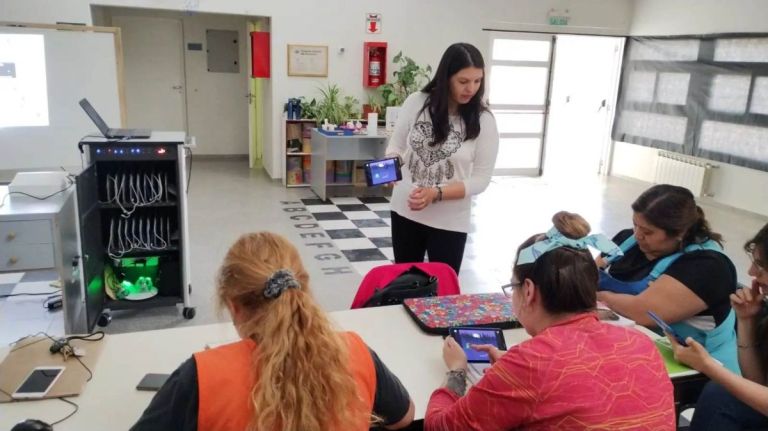 Comenzó la distribución de kits de alfabetización del programa ...